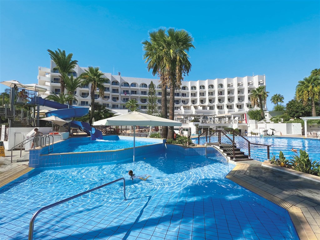 Golden Coast Beach | Koala Tours 2025